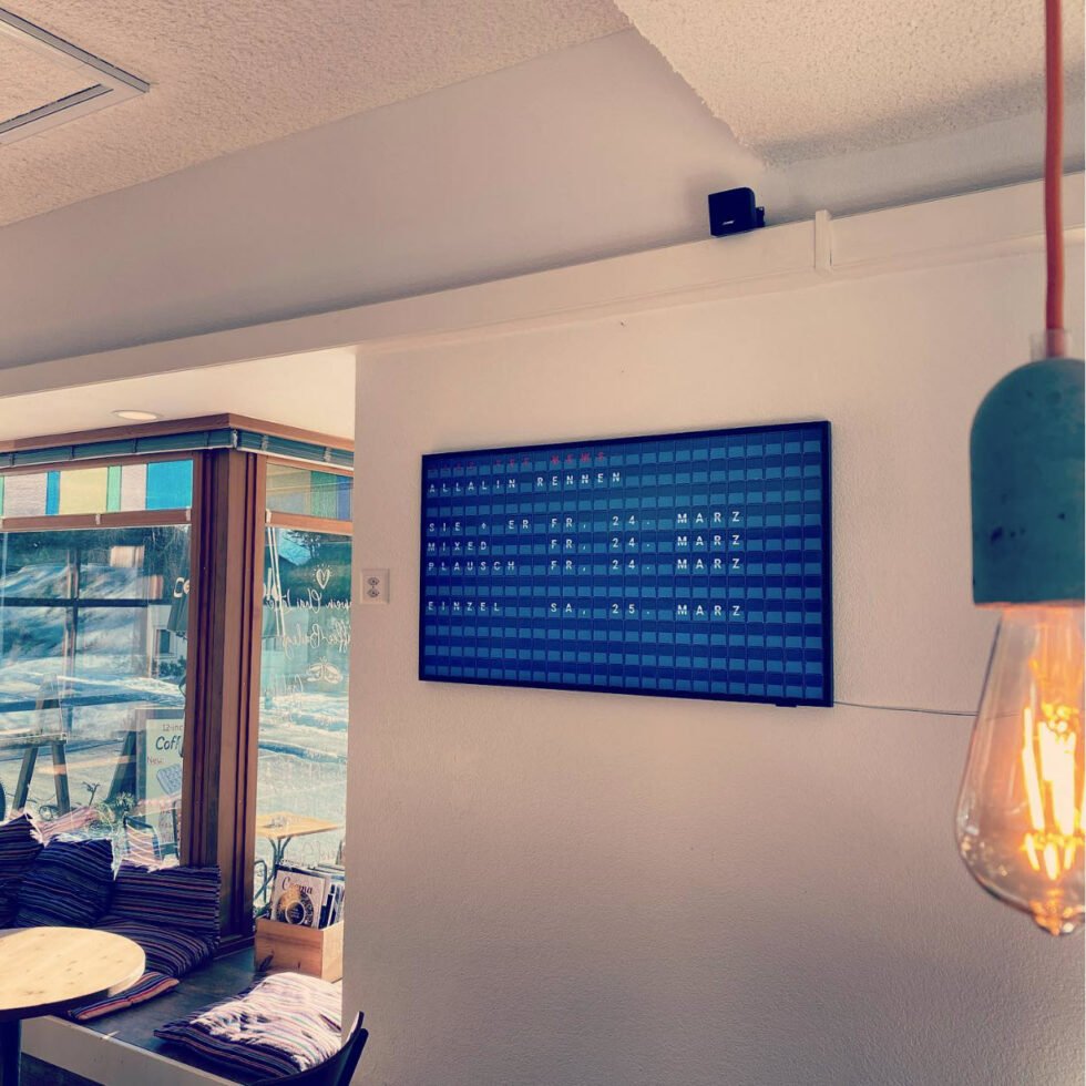 12-inch CofFee: Always up-to-date with our new Split-Flap TV! - Split Flap TV